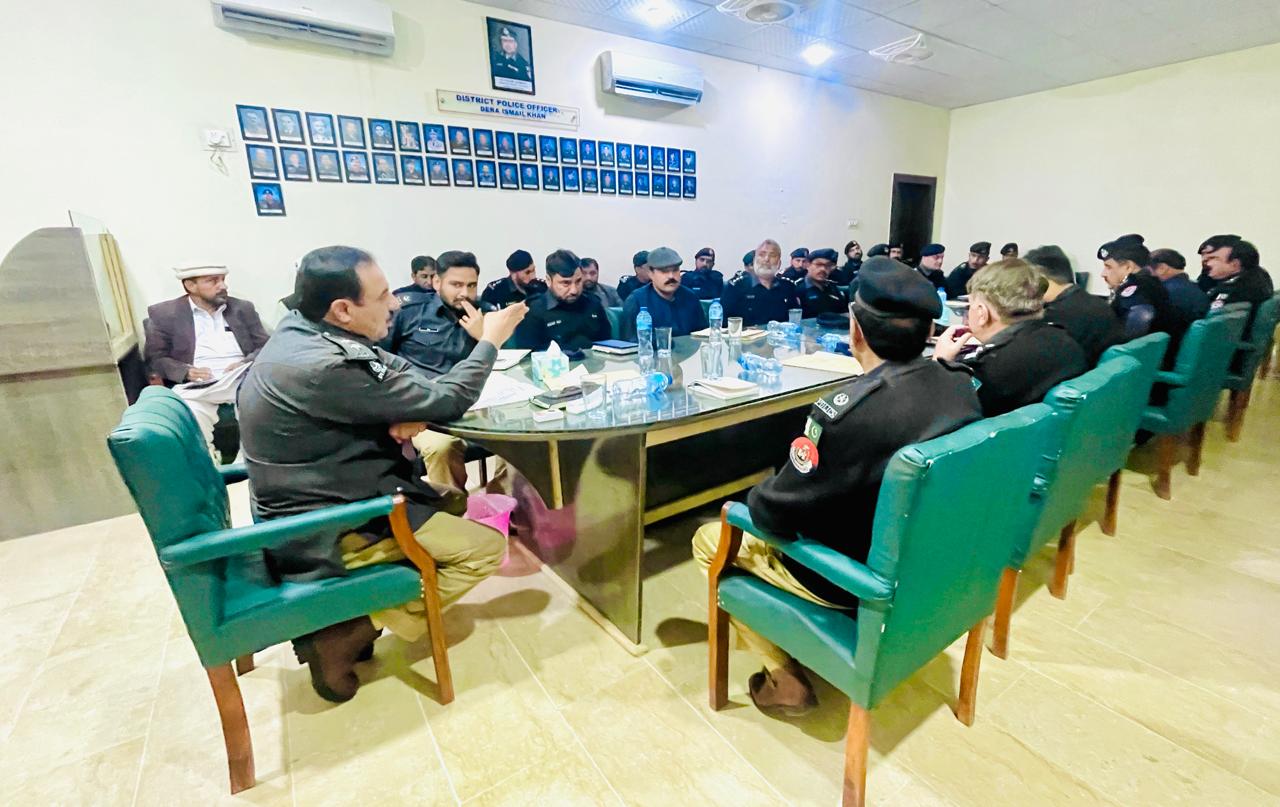 Dera police chief issues show cause notices - Metro Morning